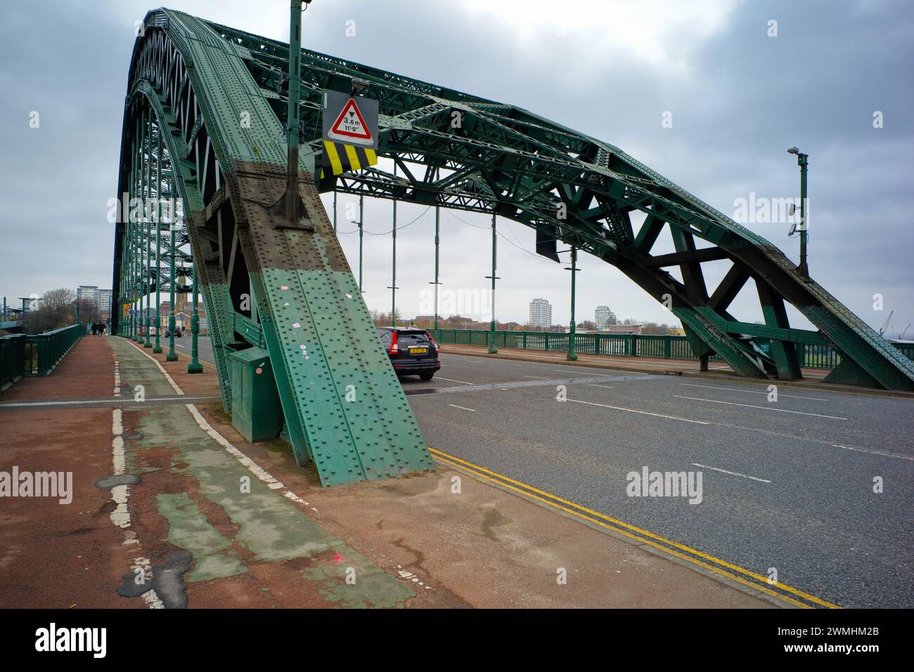 The steel wearmouth road bridge over the river Tyne in Sunderland Stock ...