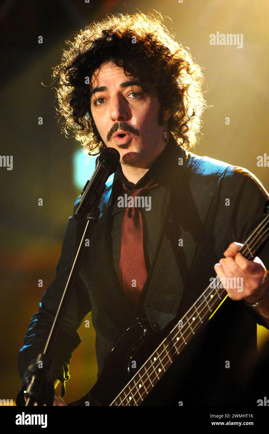 Max gazze bassist hi-res stock photography and images - Alamy