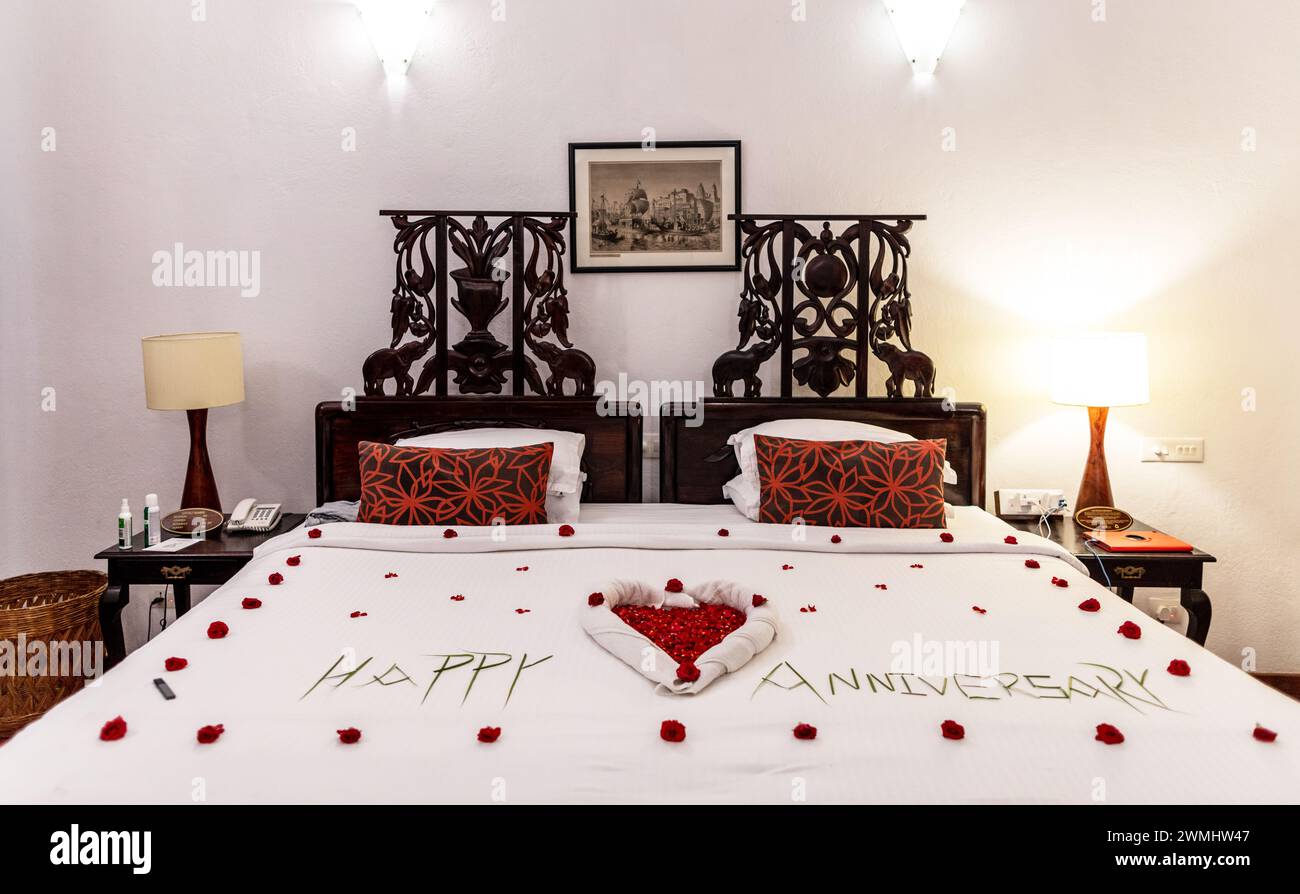 Happy anniversary hi-res stock photography and images - Alamy