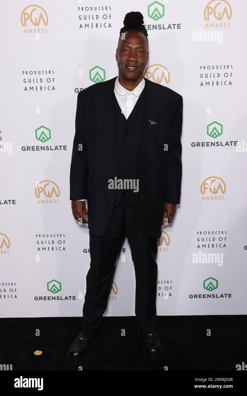 Hollywood, USA. 25th Feb, 2024. Roger Ross Williams attends the 35th ...