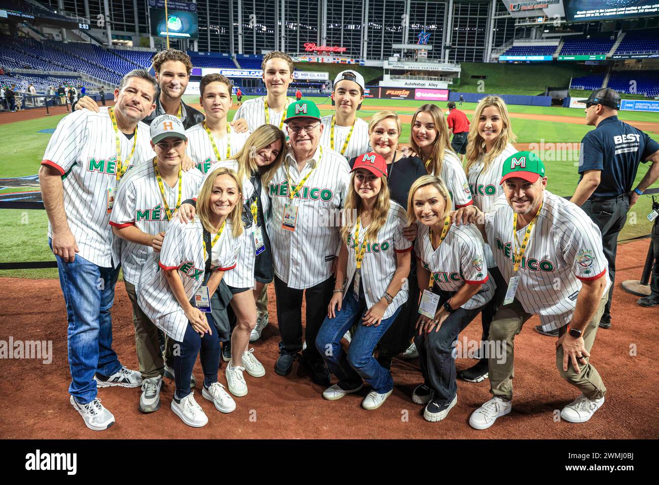 MIAMI, FLORIDA - FEBRUARY 2: Enrique Mazón throwing the first ball ...