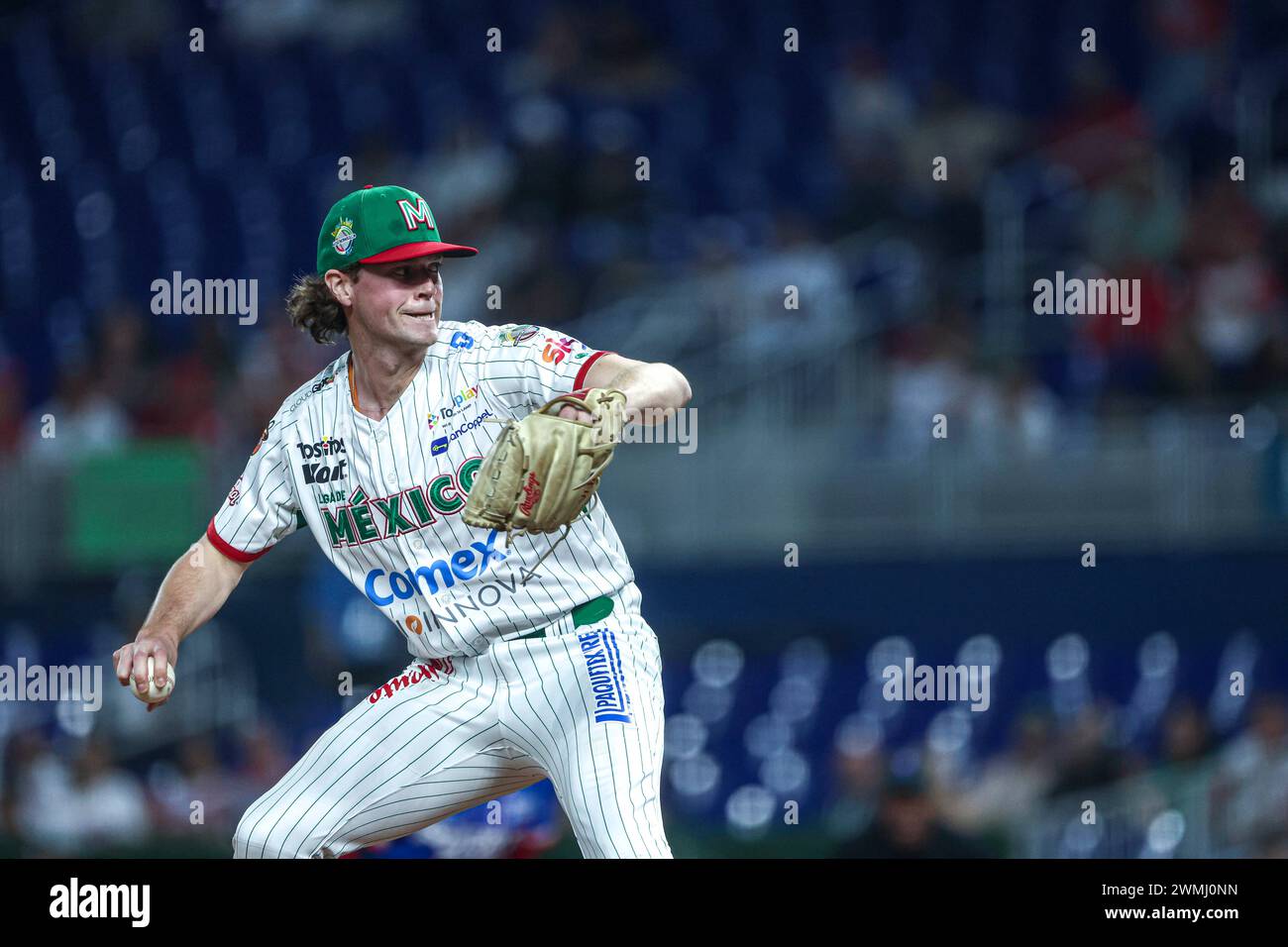 MIAMI, FLORIDA - FEBRUARY 2: Curtis Taylor, pitcher Naranjeros de ...