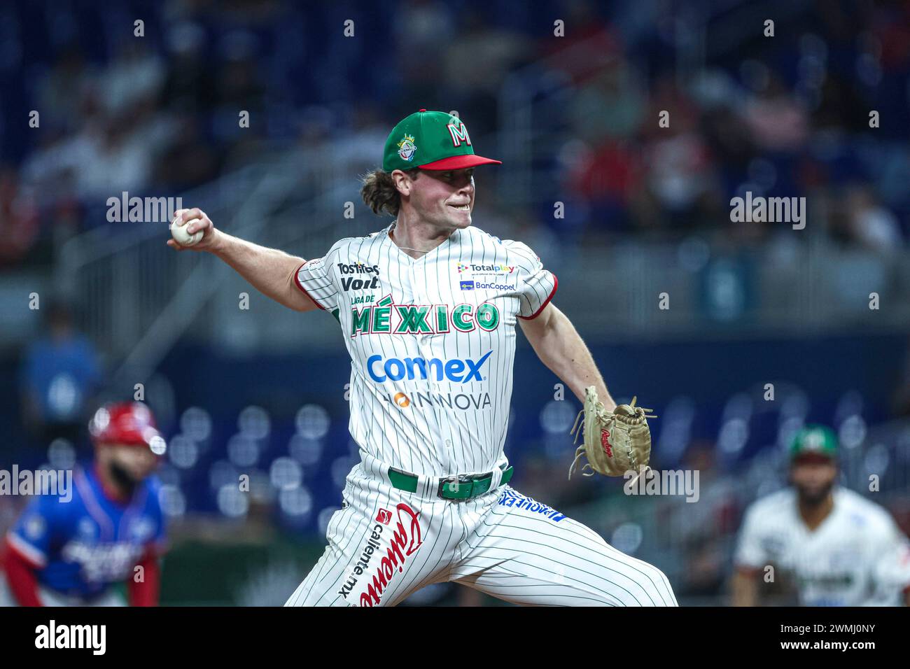 MIAMI, FLORIDA - FEBRUARY 2: Curtis Taylor, pitcher Naranjeros de ...