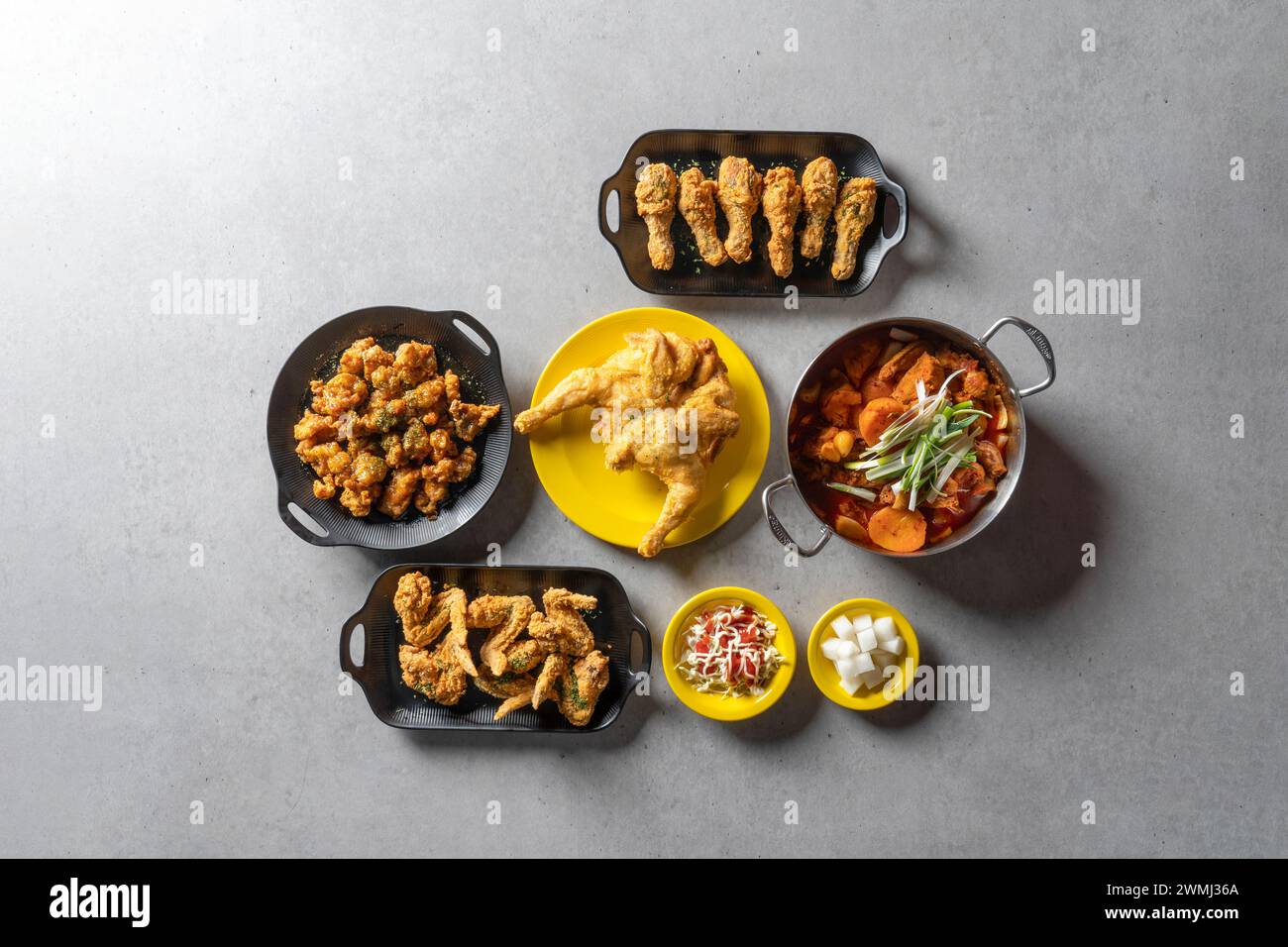 Korean boneless fried chicken hi-res stock photography and images - Alamy