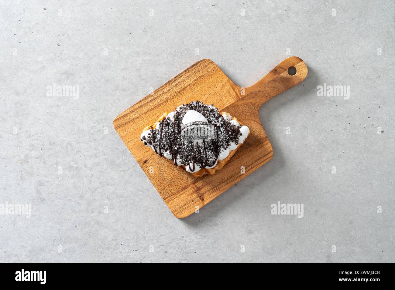 Oreo, truffle, garlic, butter, bread, brownie, tiramisu, croissant, ham ...