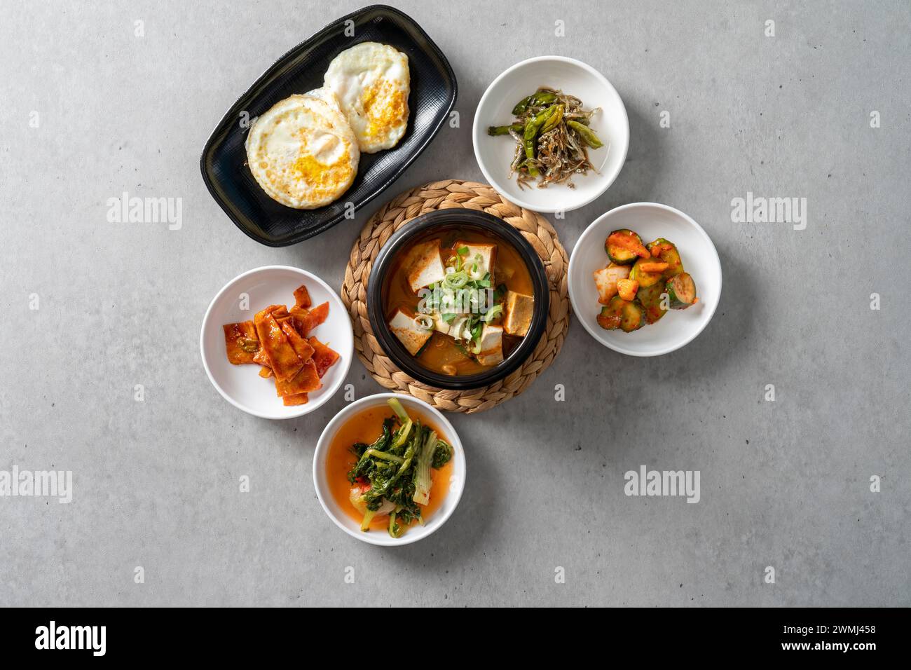 cheonggukjang, fast-fermented bean paste Old, chicken soup, fried ...