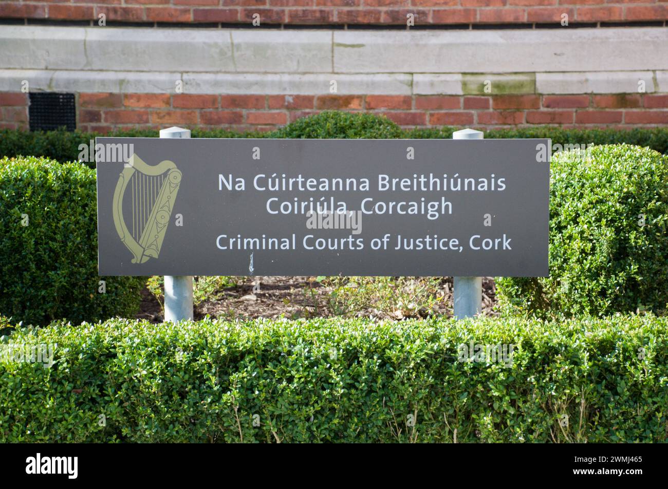 Cork courthouse hi-res stock photography and images - Alamy