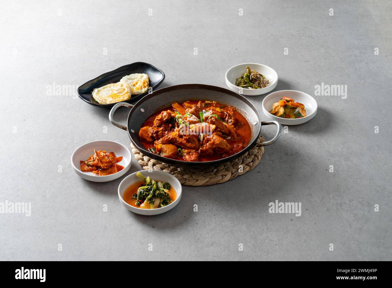 cheonggukjang, fast-fermented bean paste Old, chicken soup, fried ...
