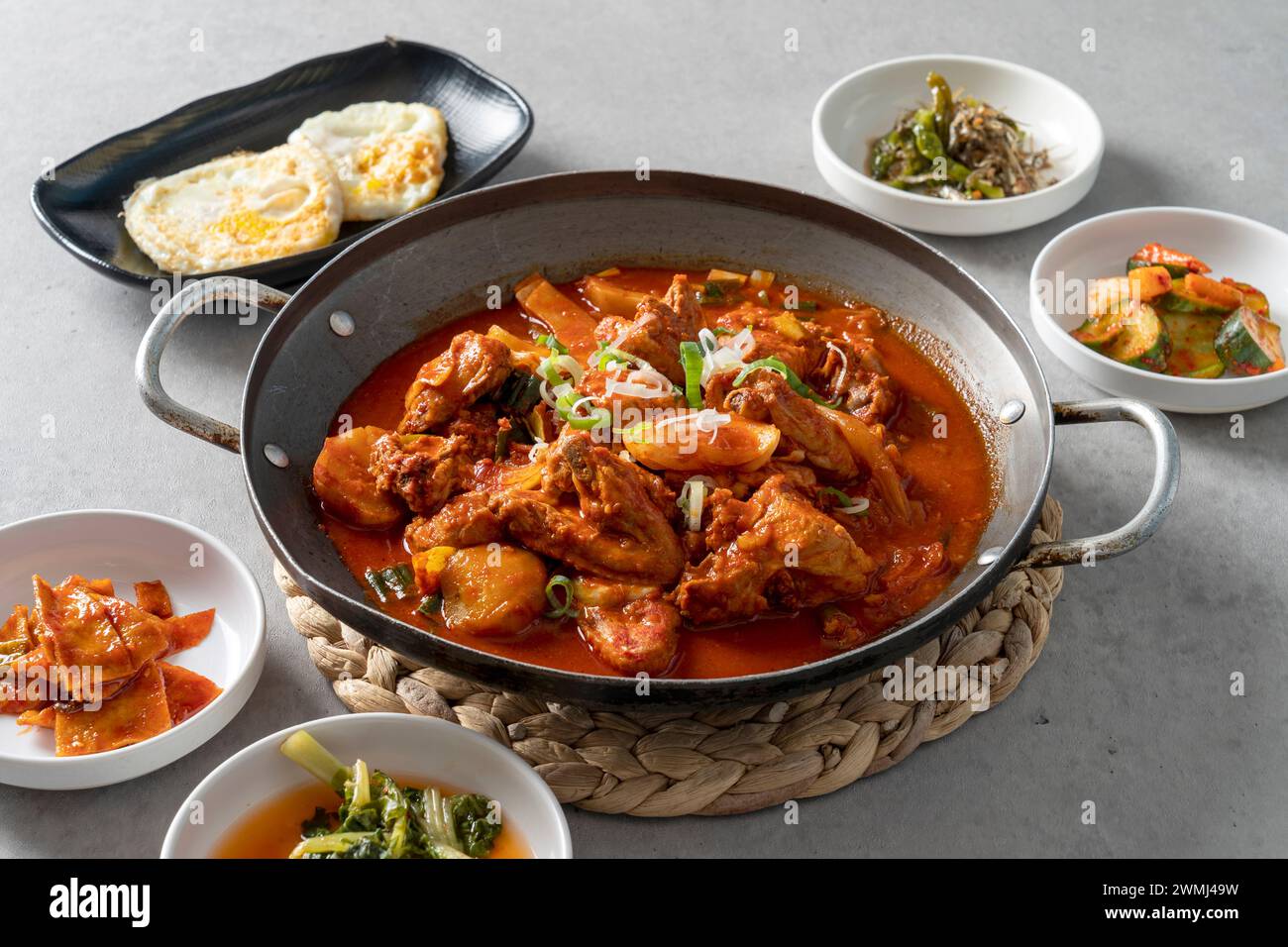 cheonggukjang, fast-fermented bean paste Old, chicken soup, fried ...