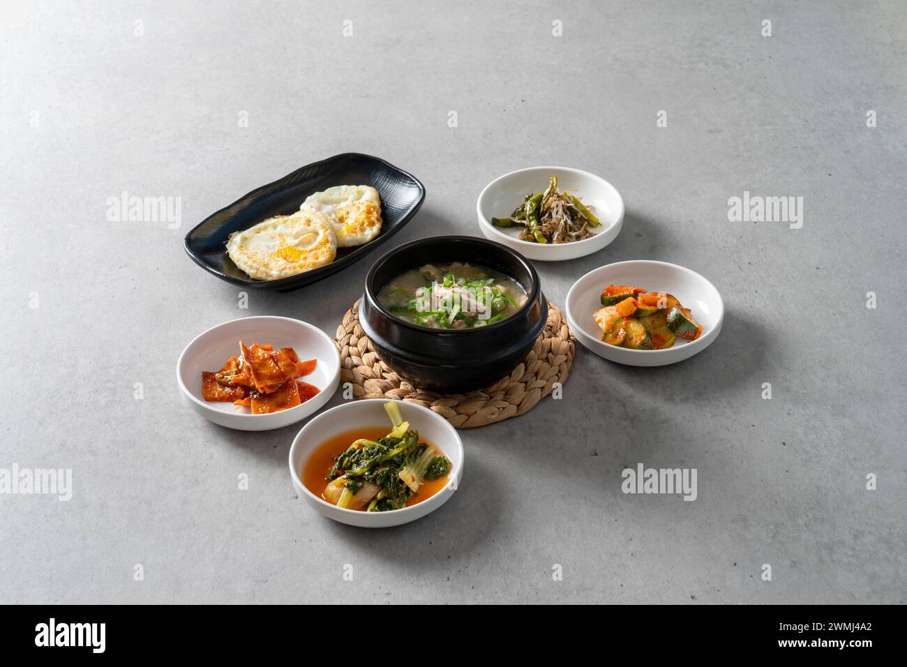 cheonggukjang, fast-fermented bean paste Old, chicken soup, fried ...