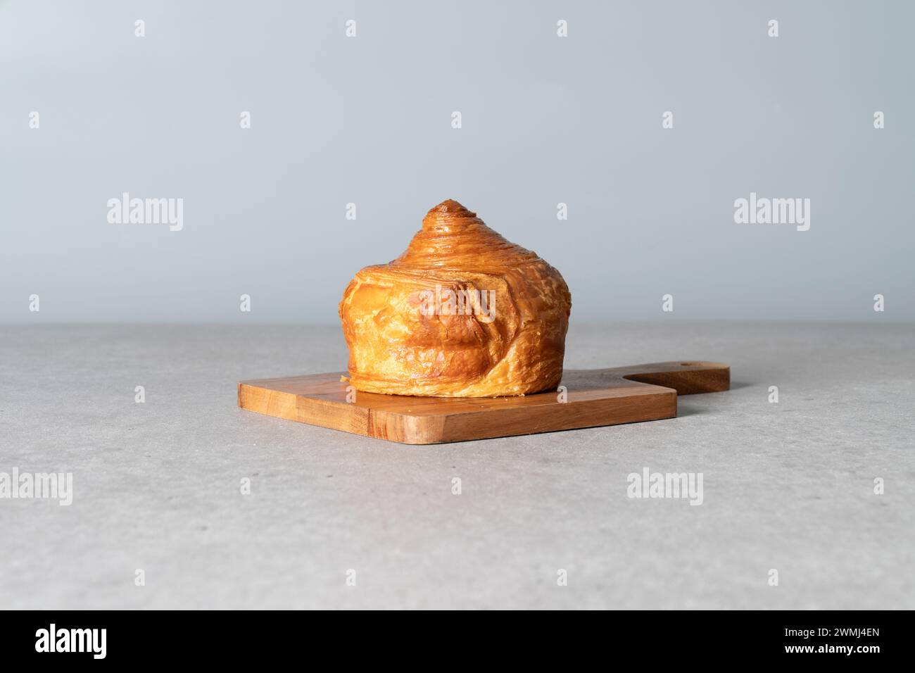 Danish rope, almond, croissant, garlic, six garlic, Mont Blanc, bread ...