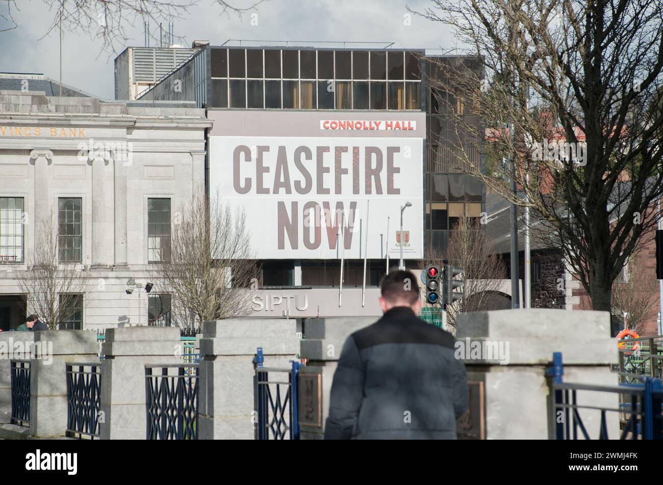 Ceasefire now poster hi-res stock photography and images - Alamy