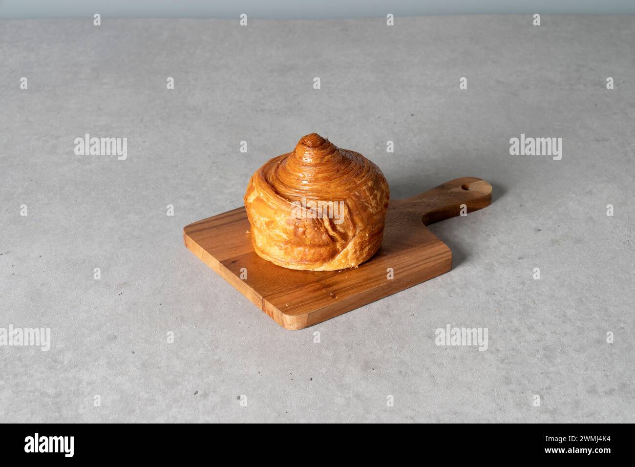 Danish rope, almond, croissant, garlic, six garlic, Mont Blanc, bread ...