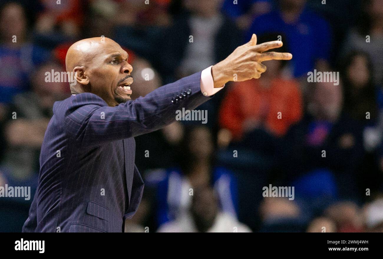 Vanderbilt head coach Jerry Stackhouse collars at players during the ...