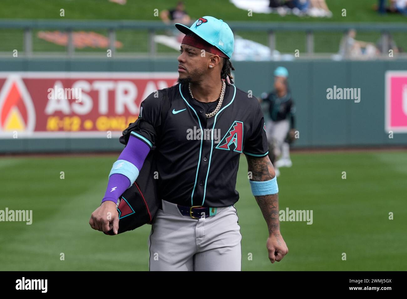 Arizona Diamondbacks second baseman Ketel Marte walks to the dugout ...