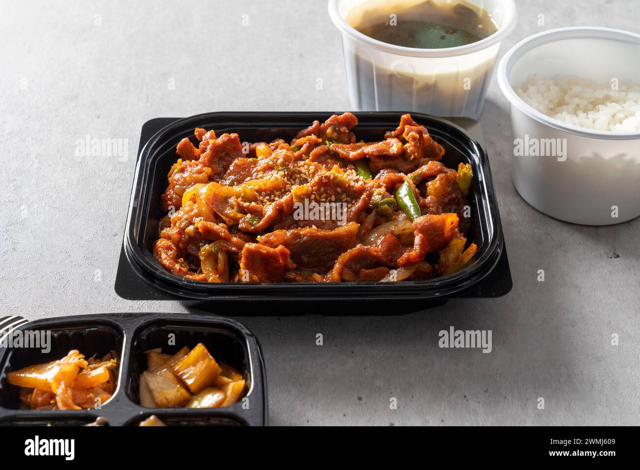 Red pepper paste bulgogi pork stew stew pork Chinese bibimbap Korean ...