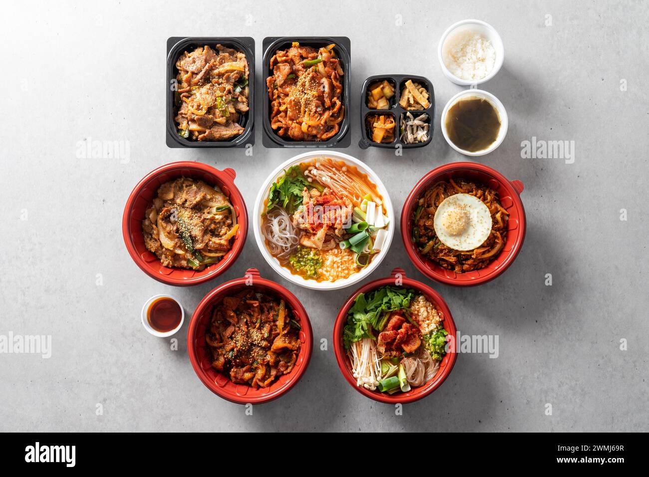 Red pepper paste bulgogi pork stew stew pork Chinese bibimbap Korean ...