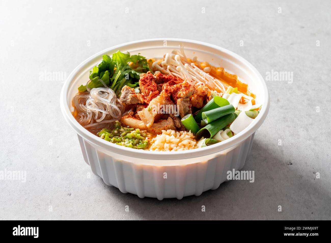 Red pepper paste bulgogi pork stew stew pork Chinese bibimbap Korean ...
