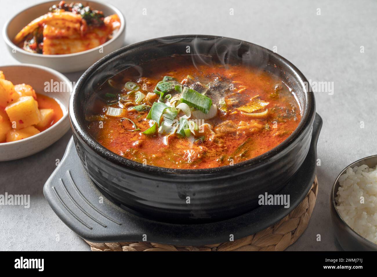 Pork rib hangover soup, marketplace rice soup, boneless bone hangover ...