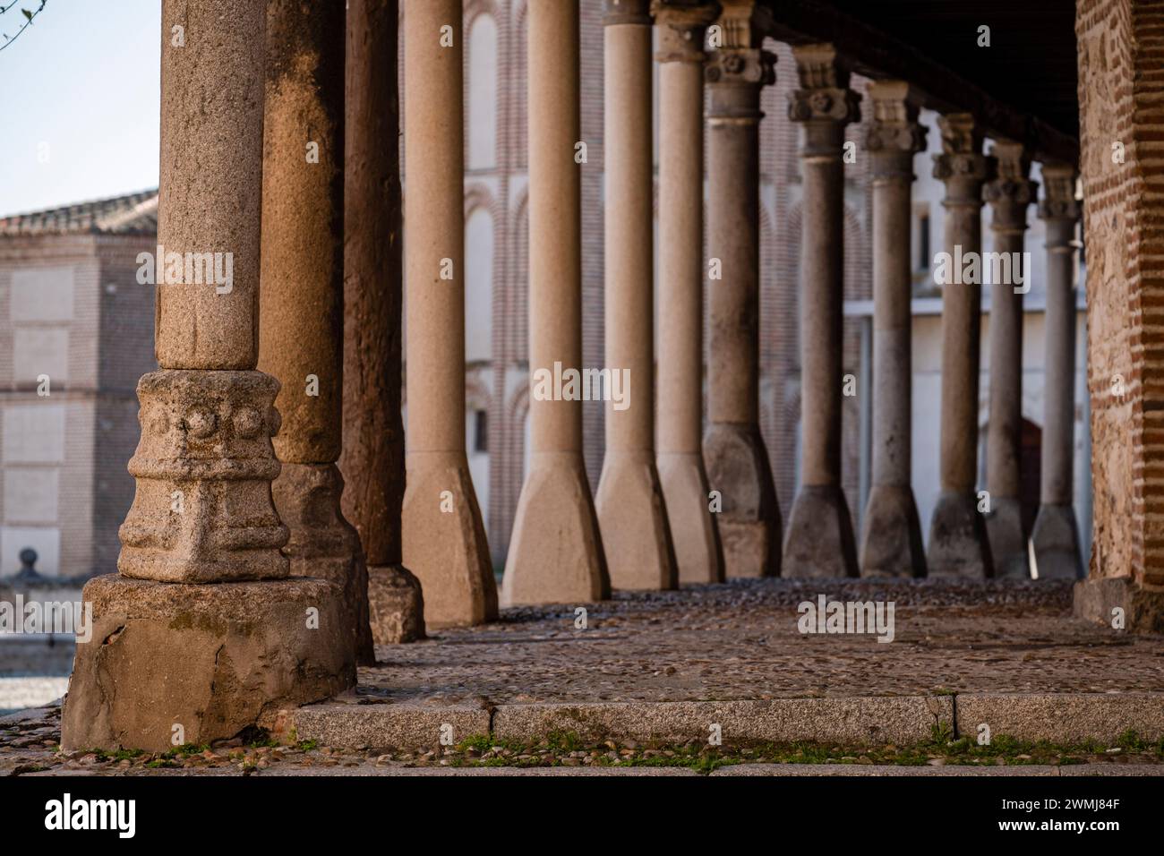 Typical column hi-res stock photography and images - Alamy