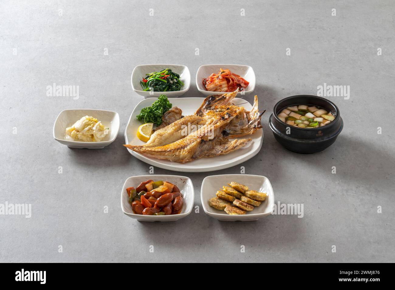 Grilled hairtail, grilled mackerel, grilled back-handled fish, grilled ...