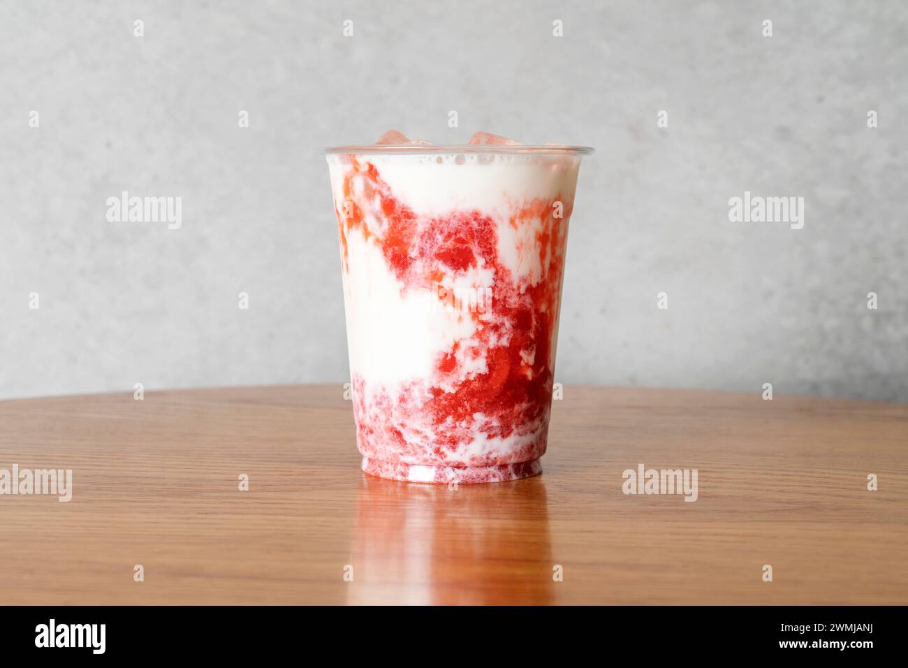 Vanilla latte, vanilla cream, Americano, coffee, milk tea, iced tea ...