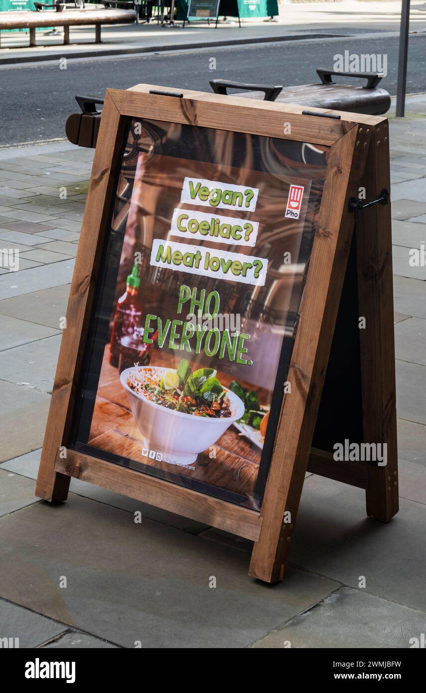 Folding sign for Pho Vietnamese Stock Photo - Alamy