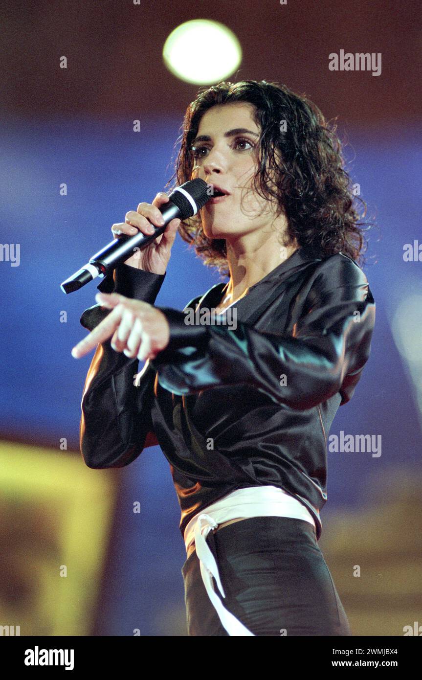 Verona Italy 09/09/2001: Giorgia, Italian singer, during the television ...