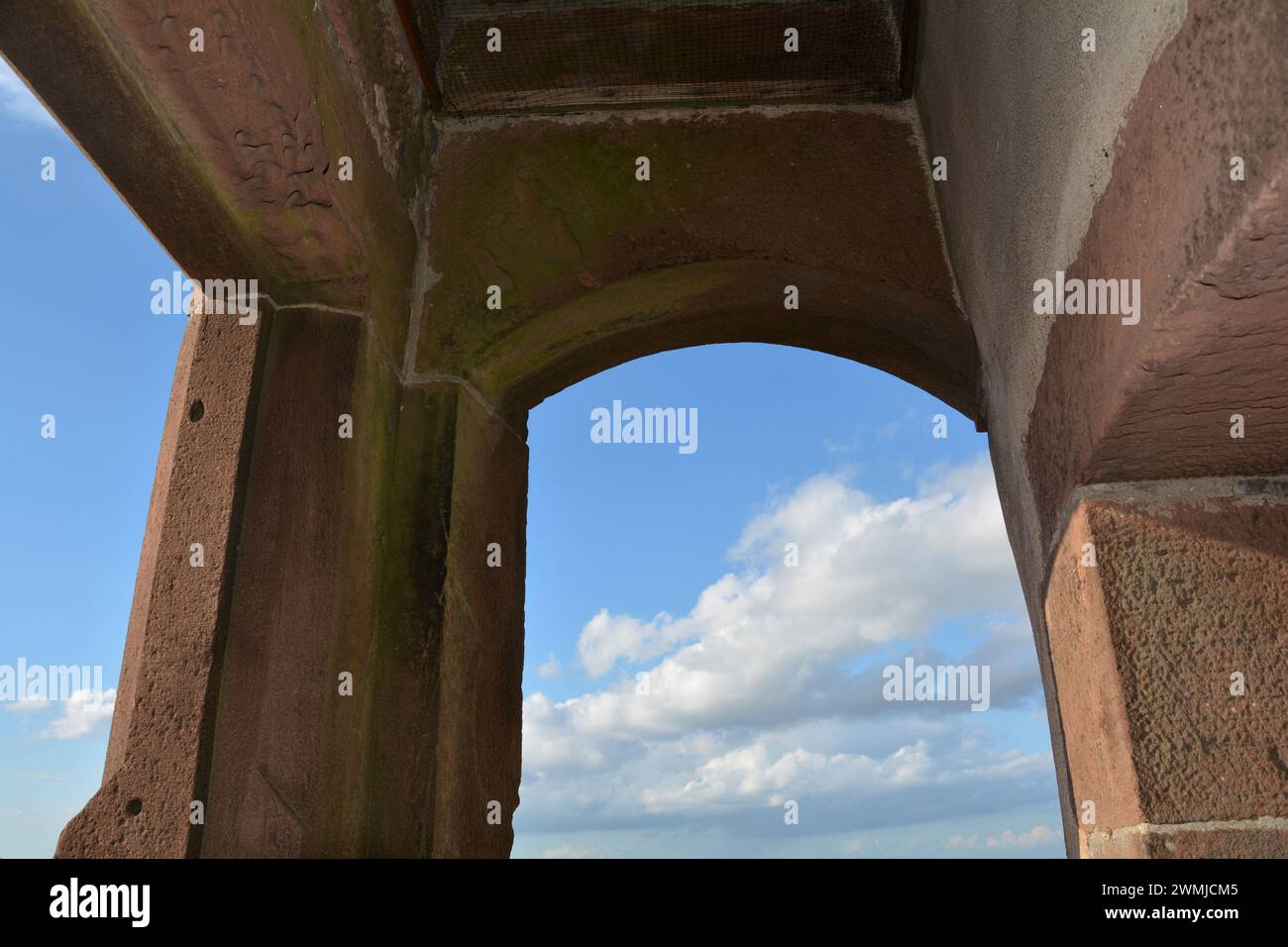Blue sky through castle window hi-res stock photography and images - Alamy