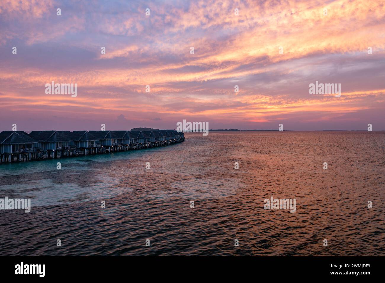 Amazing maldives island panorama hi-res stock photography and images ...