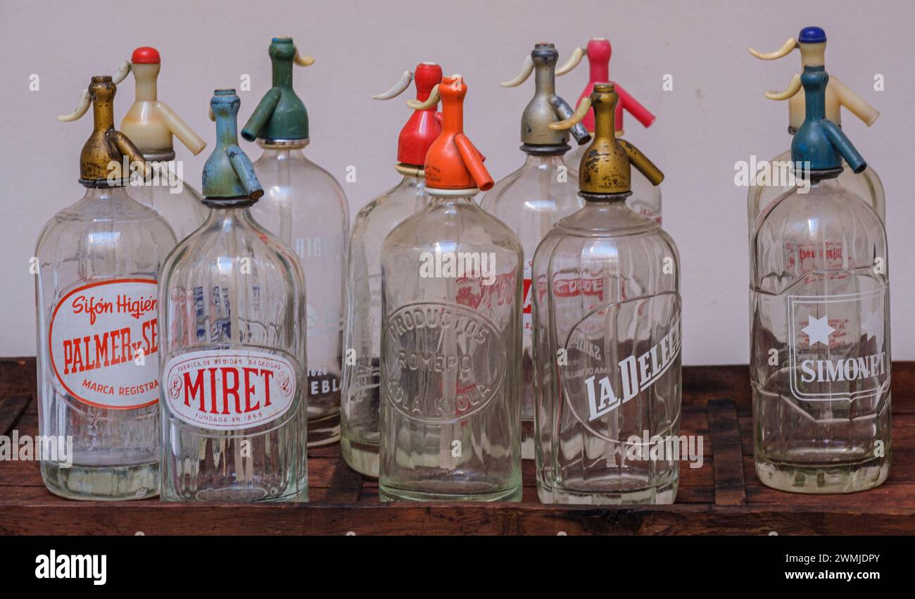 Old soda water bottles hi-res stock photography and images - Alamy