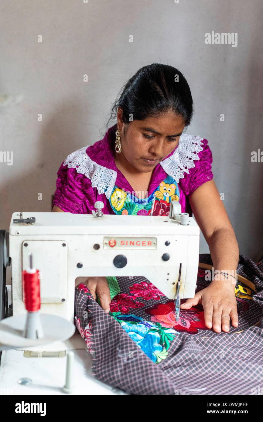 San Miguel del Valle, Oaxaca, Mexico - Epifania Hernandez Garcia makes ...
