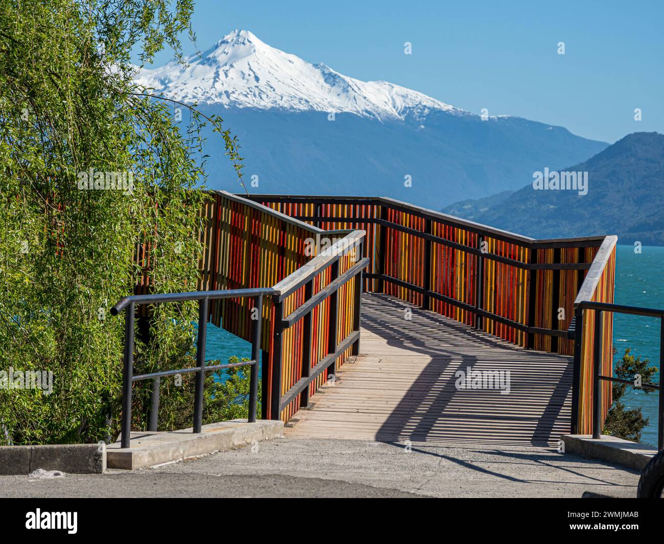Volcano yates hi-res stock photography and images - Alamy