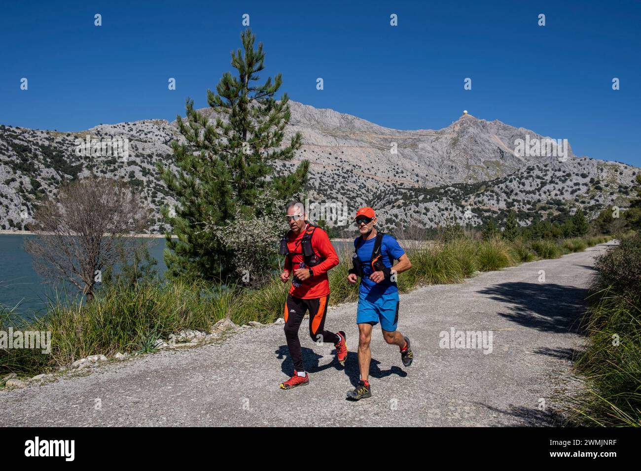 Water running in dam swamp hi-res stock photography and images - Alamy