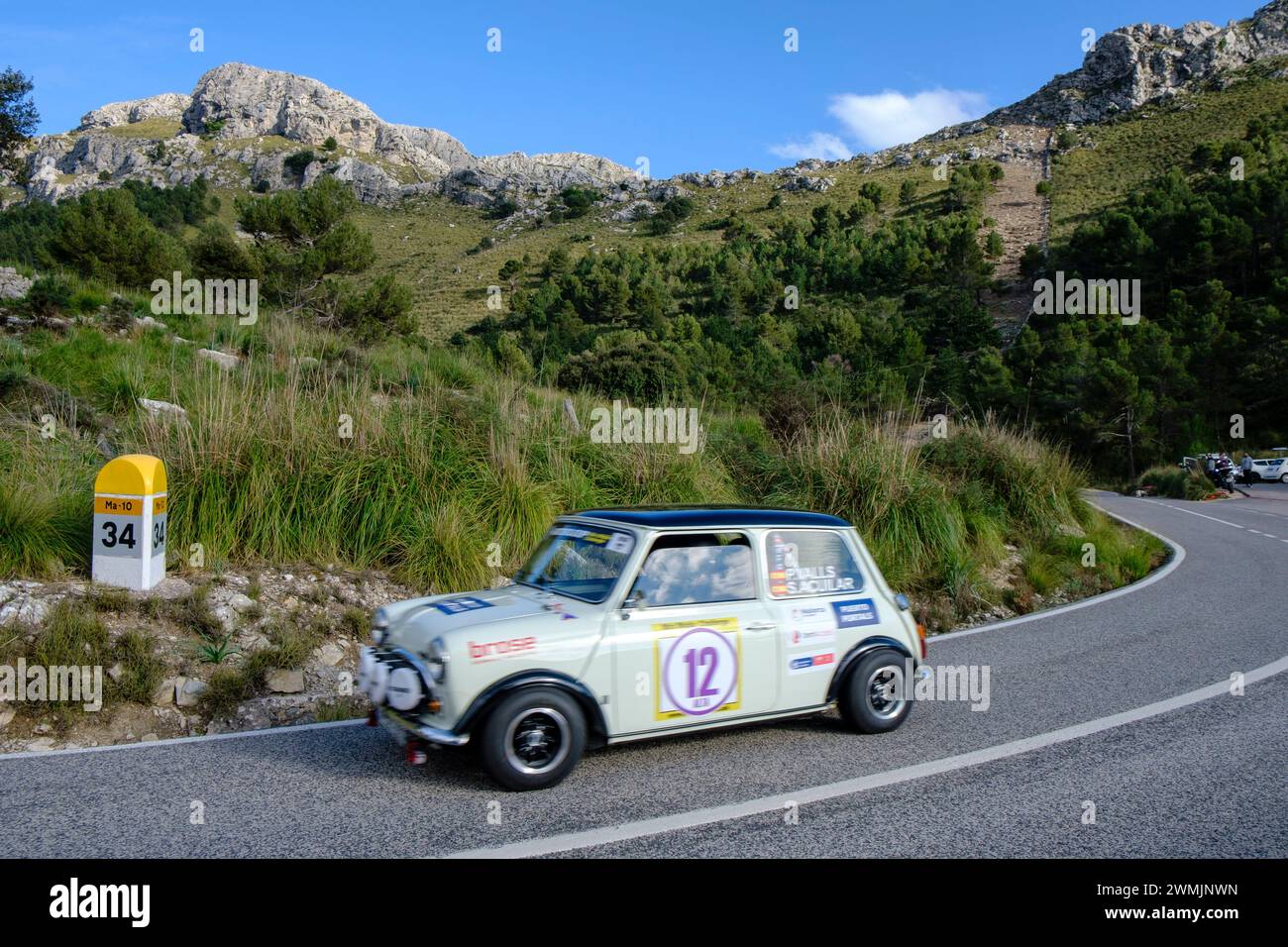 Mini clasico motor hi-res stock photography and images - Alamy