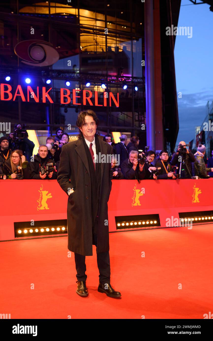 Der italienische Schauspieler Giulio Base vor der Preisverleihung bei ...