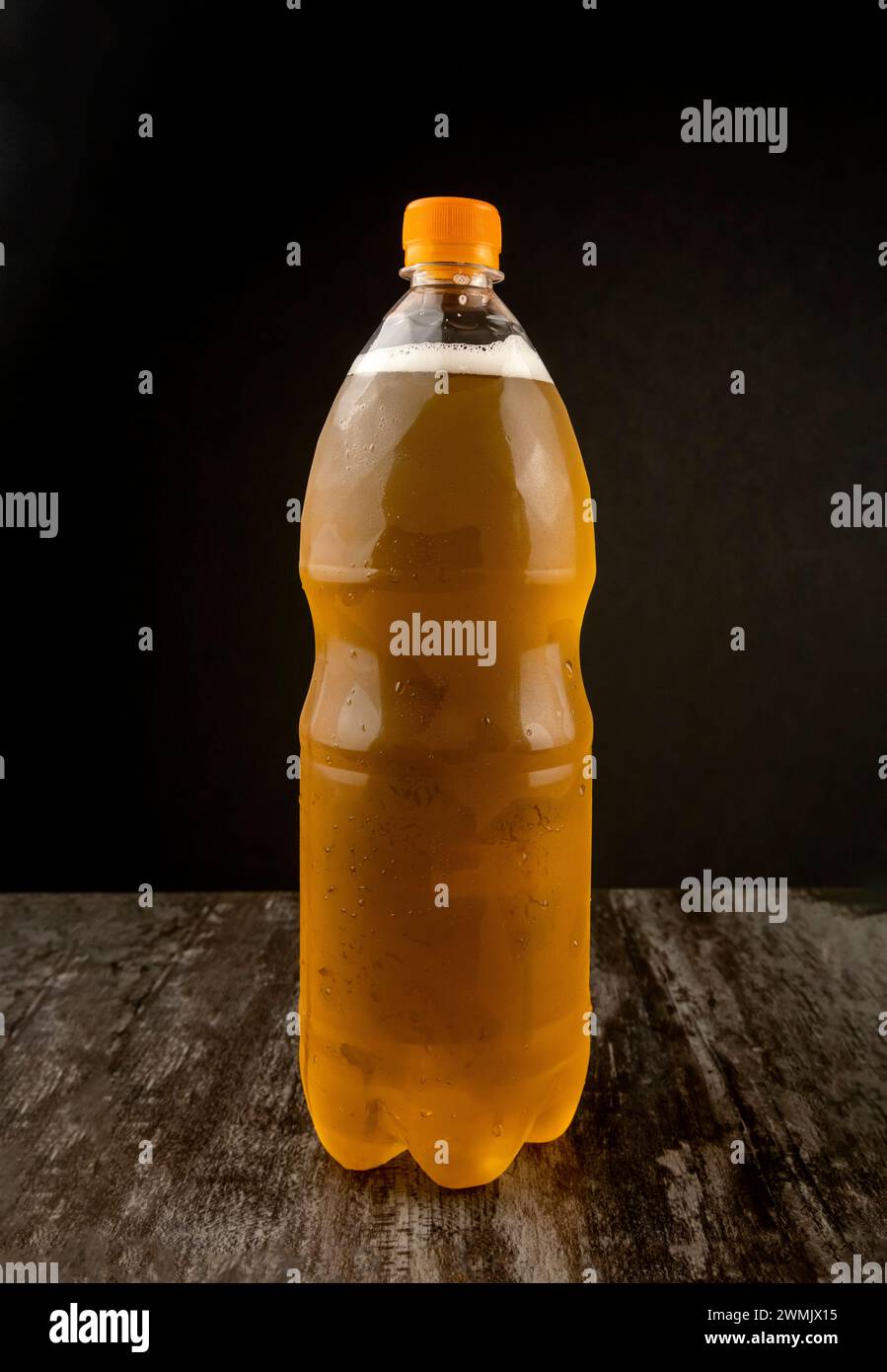 1 liter beer hi-res stock photography and images - Alamy