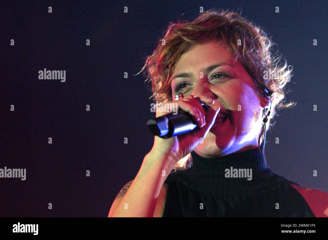 Milan Italy 26/11/2003 : Irene Grandi, Italian singer,during a live ...