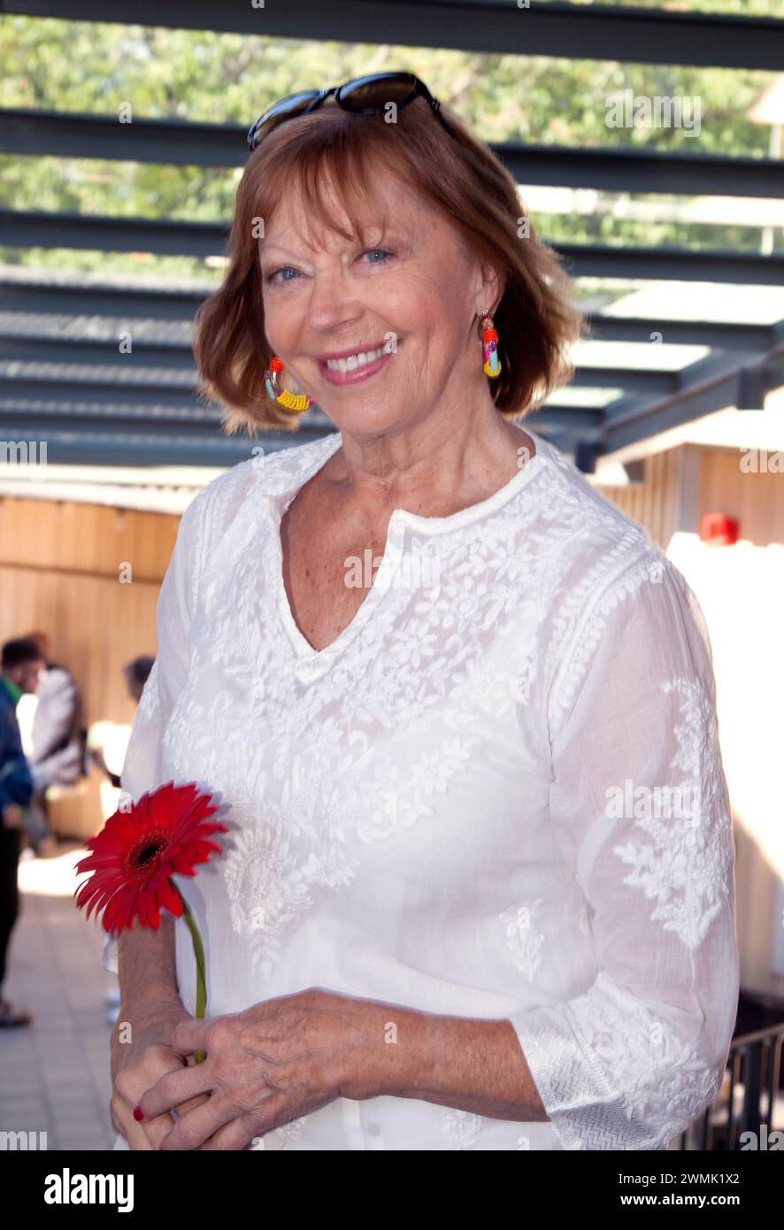 Female singer sweden hi-res stock photography and images - Alamy