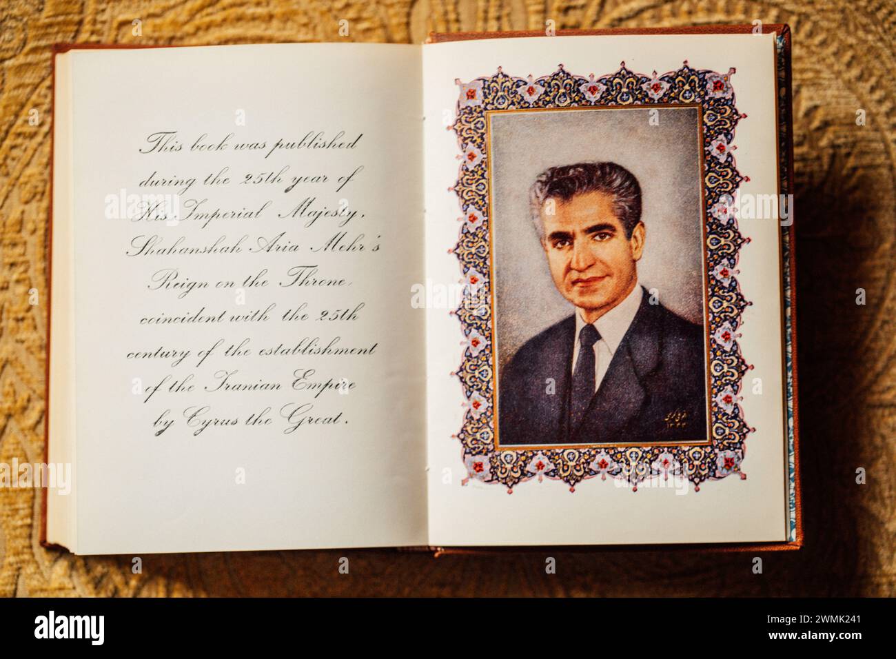 Iranian book hi-res stock photography and images - Alamy