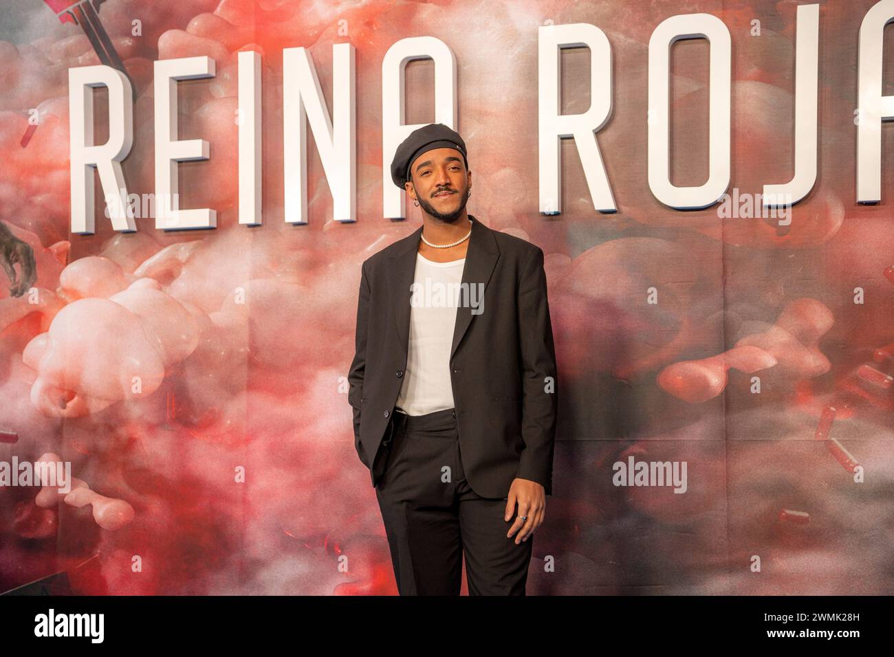 OT contestant Omar poses during the photocall/premiere of the 'Red ...