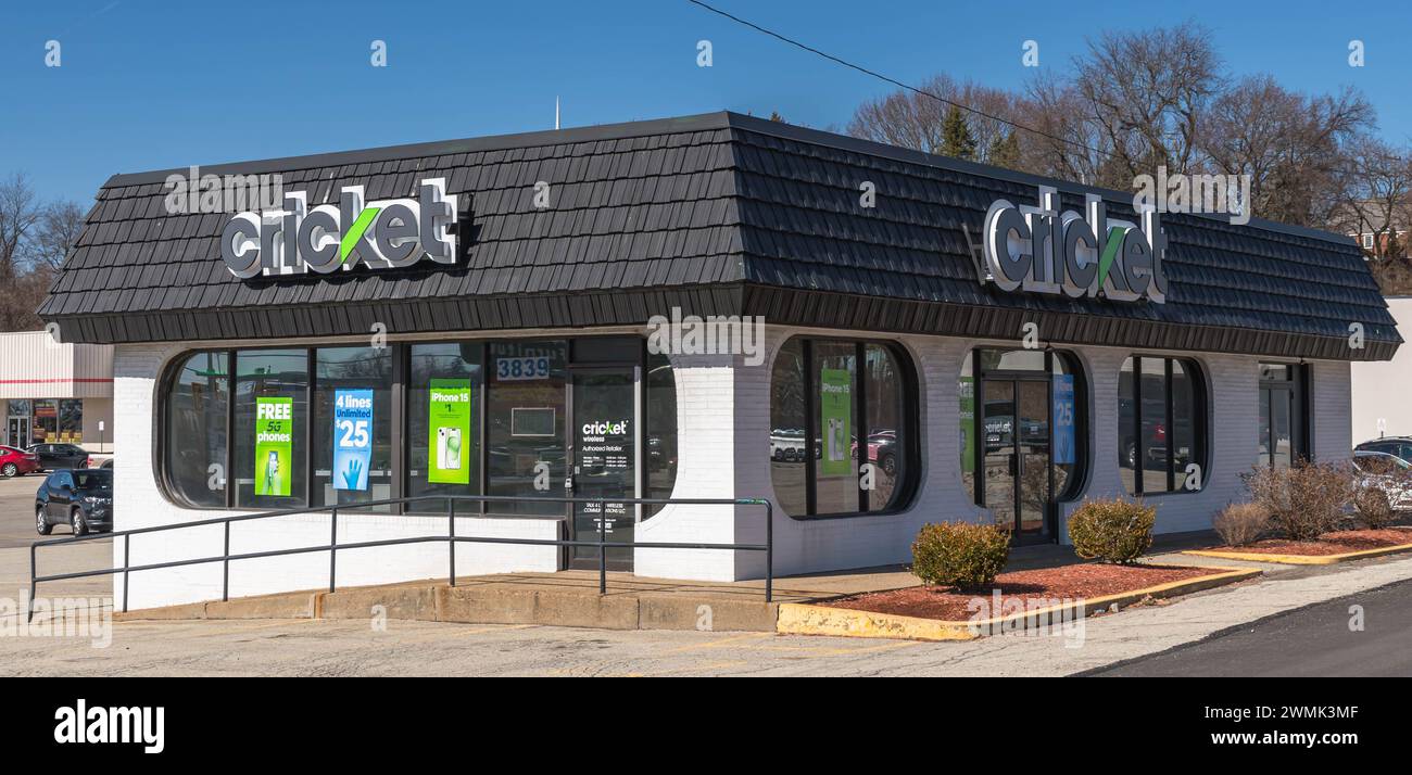 Cricket wireless hi-res stock photography and images - Alamy