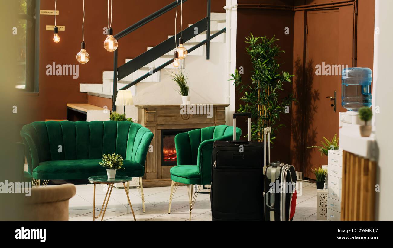 Check in desk stylish resort hi-res stock photography and images - Alamy