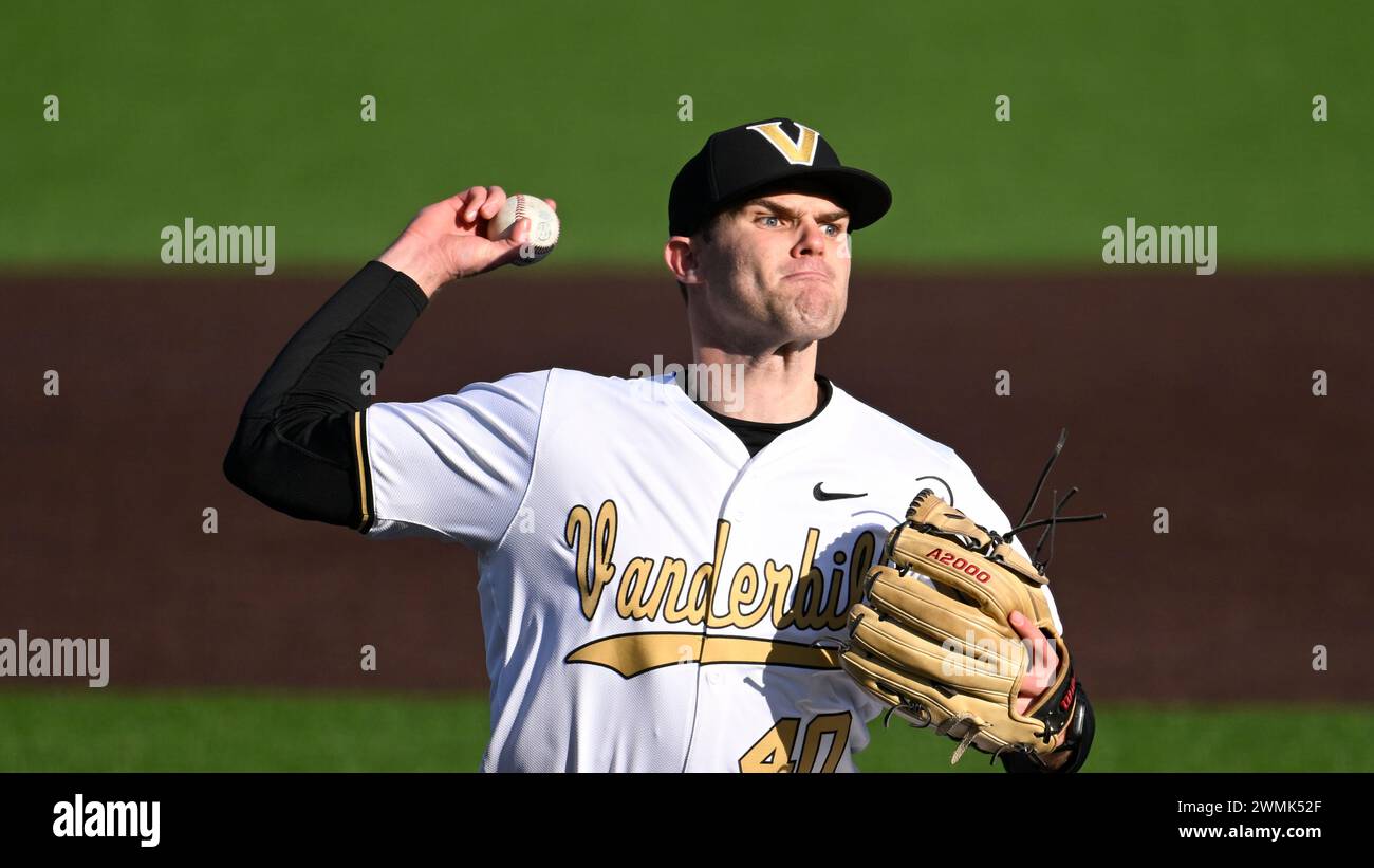 Vanderbilt pitcher Sam Hliboki against Florida Atlantic during an NCAA ...