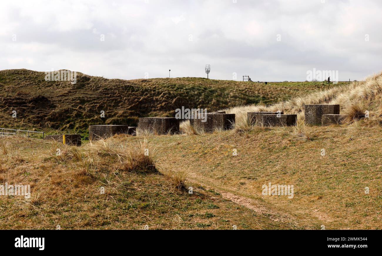 Anti tank obstacles hi-res stock photography and images - Alamy