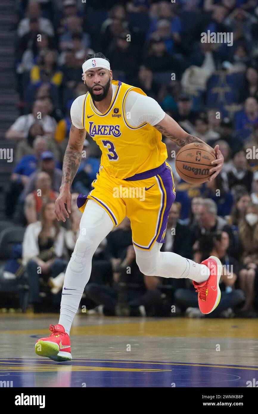 Los Angeles Lakers forward Anthony Davis during an NBA basketball game ...