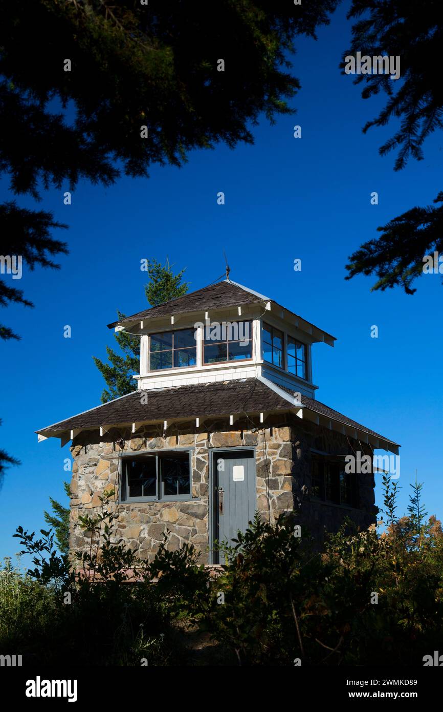 High rock lookout hi-res stock photography and images - Alamy