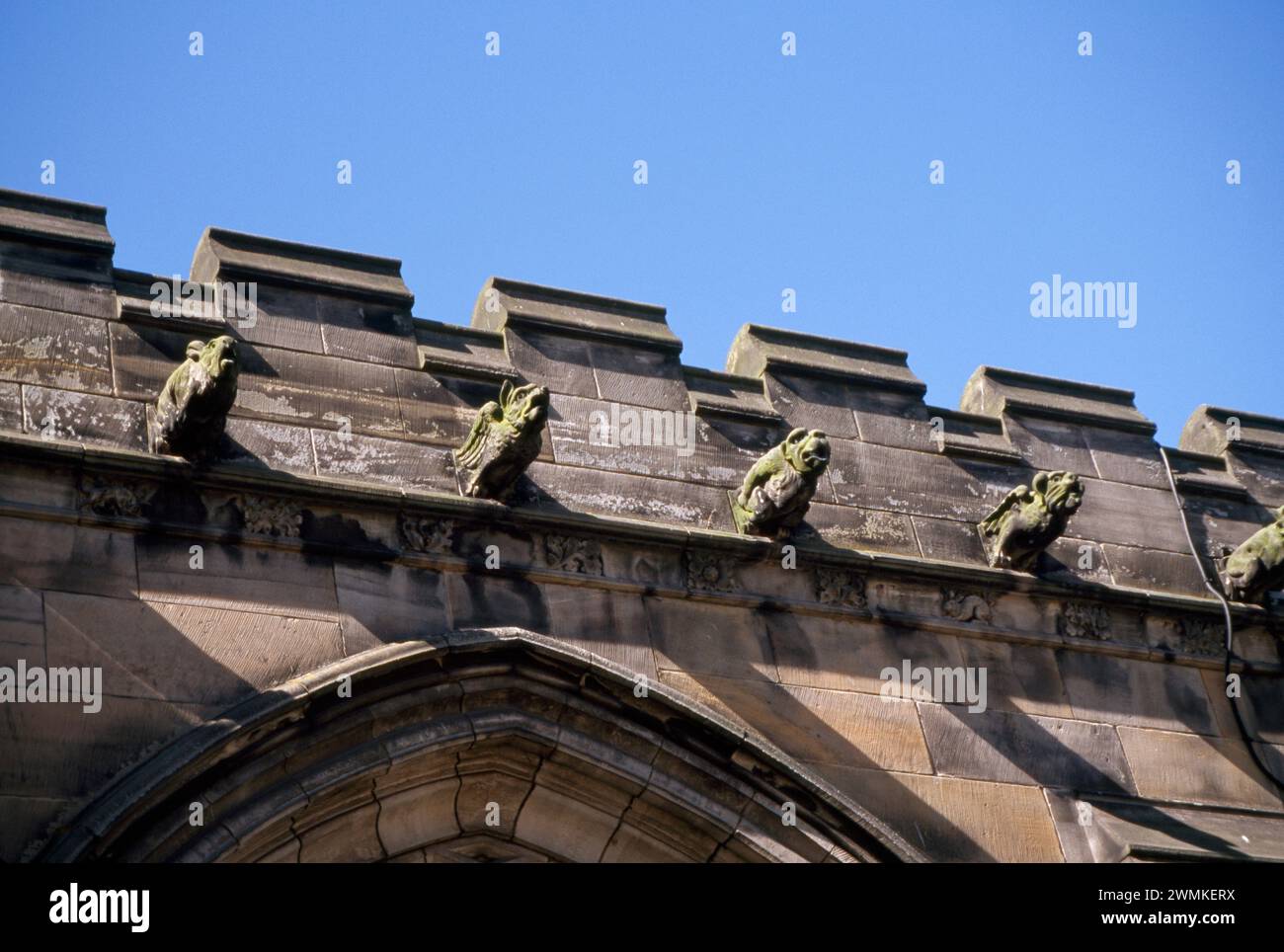 Decorate walls hi-res stock photography and images - Alamy