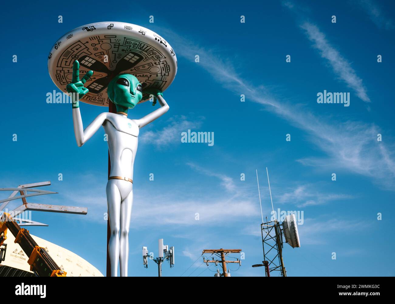 Alien Jerky road side attraction and store, Baker, California ...