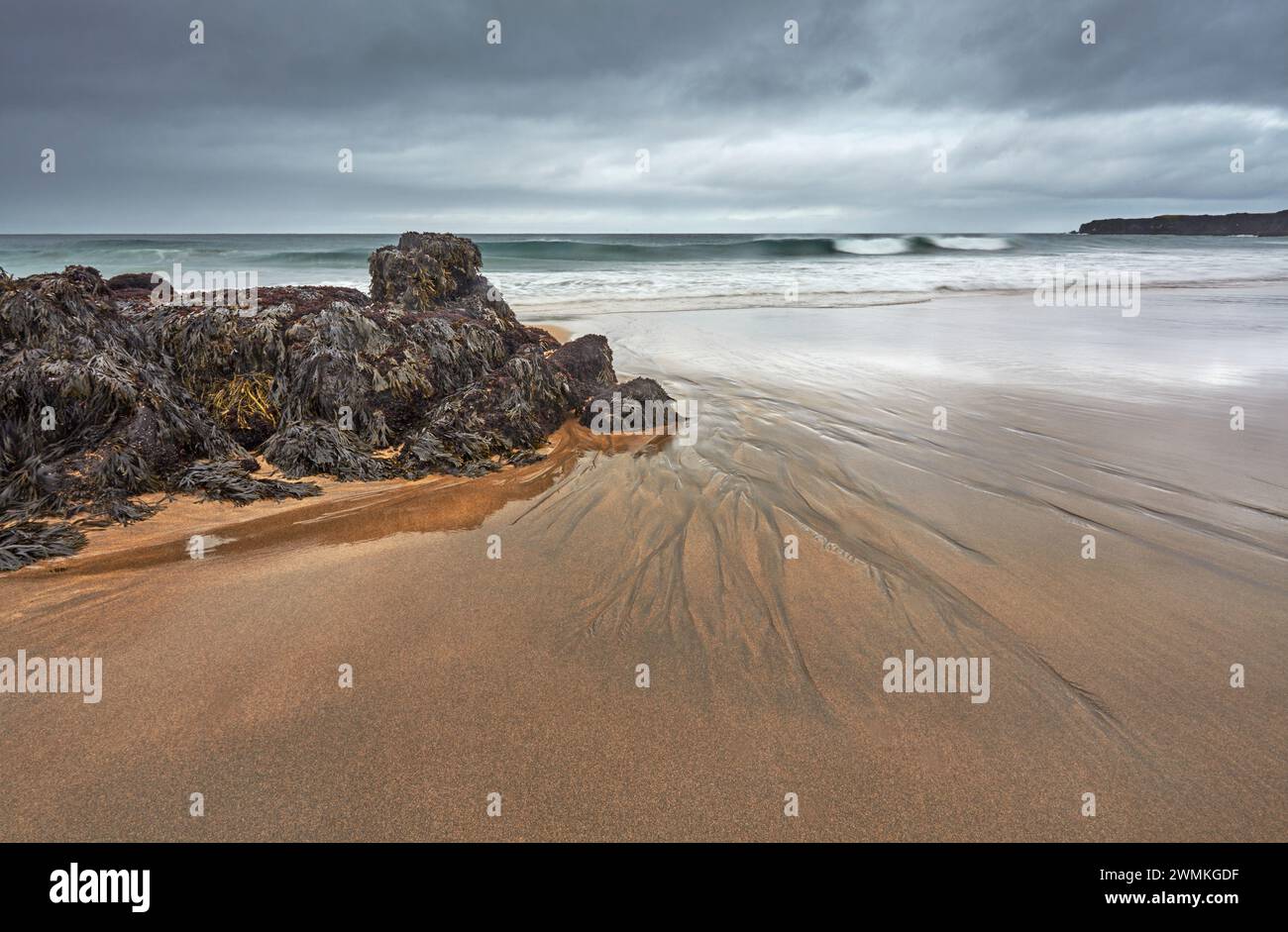 Beach at Skardsvik, Snaefellsnes peninsula, west coast of Iceland ...